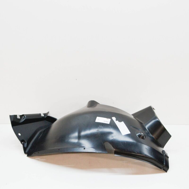 NEW GENUINE MERCEDES BENZ C W204 AMG FRONT LEFT N/S FENDER WHEEL ARCH ...