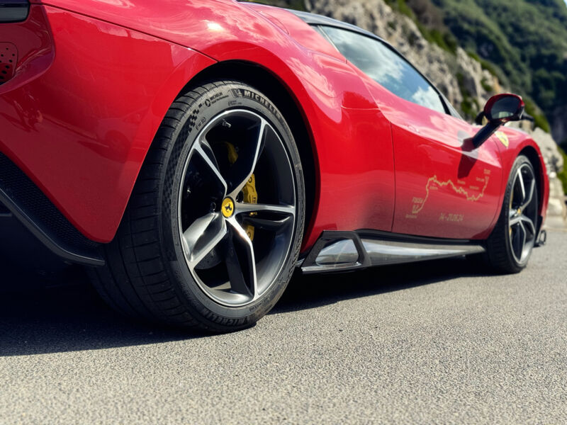 CARBON Performance Aero sideskirt spoiler set for Ferrari 296 in Blades ...