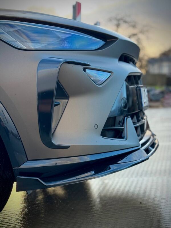Gloss black vent frames for front bumper Cupra Formentor Facelift in ...