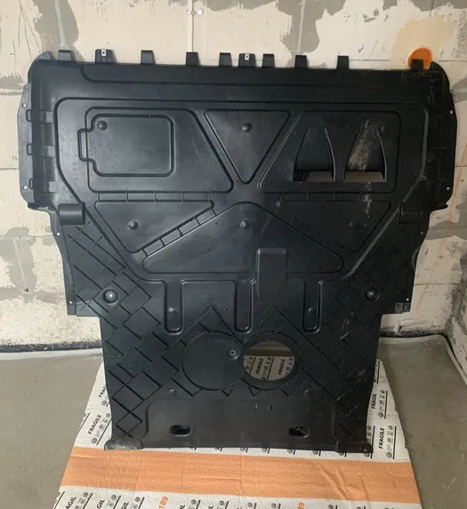 NEW GENUINE FRONT ENGINE GUARD/ UNDERTRAY BELLY PAN For VW Crafter MK2 ...