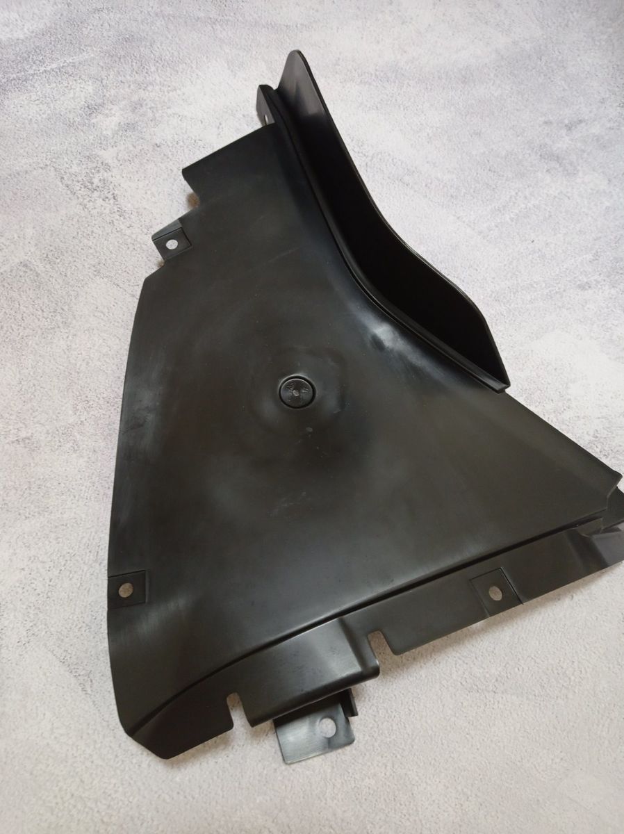 OE LEFT side Splash / mud cover. Bottom Engine compartment cover For ...
