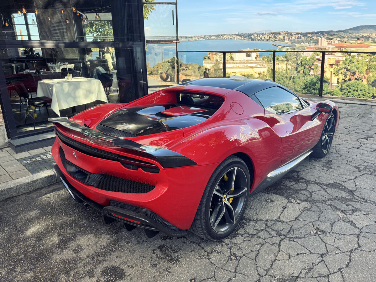 CARBON Performance Aero trunk spoiler for Ferrari 296 GTB in Blades ...