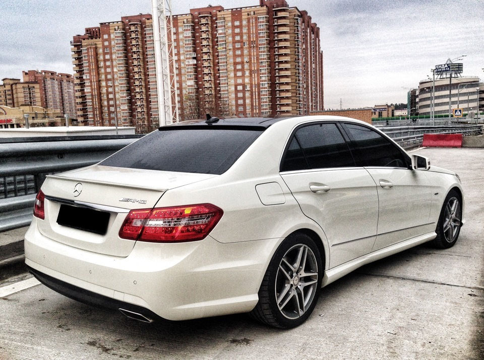 L-Design Rear Window Spoiler / Sunguard for Mercedes E-Class W212 in ...