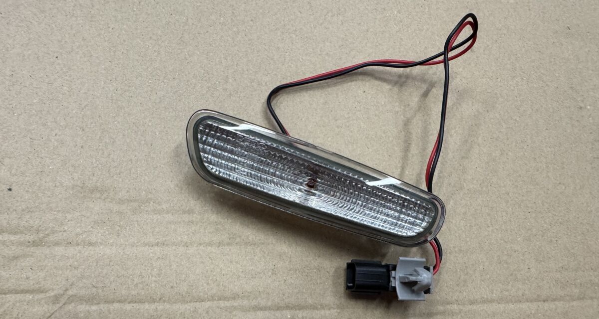 RIGHT Black Smoked Front Bumper Side Marker/ Corner Light Indicator ...