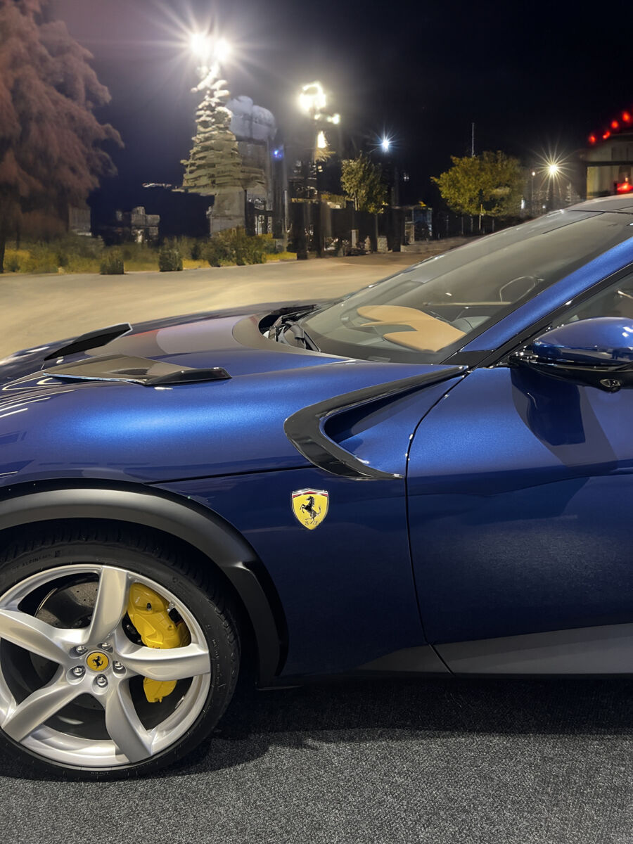 Hood and wing Carbon fibre flap for Ferrari Purosangue front fender ...
