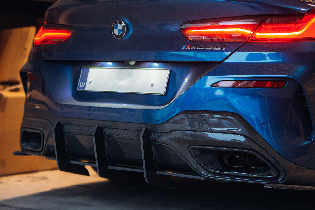Rear Bumper diffuser extension with ribs / fins For BMW 8 Series G15 ...