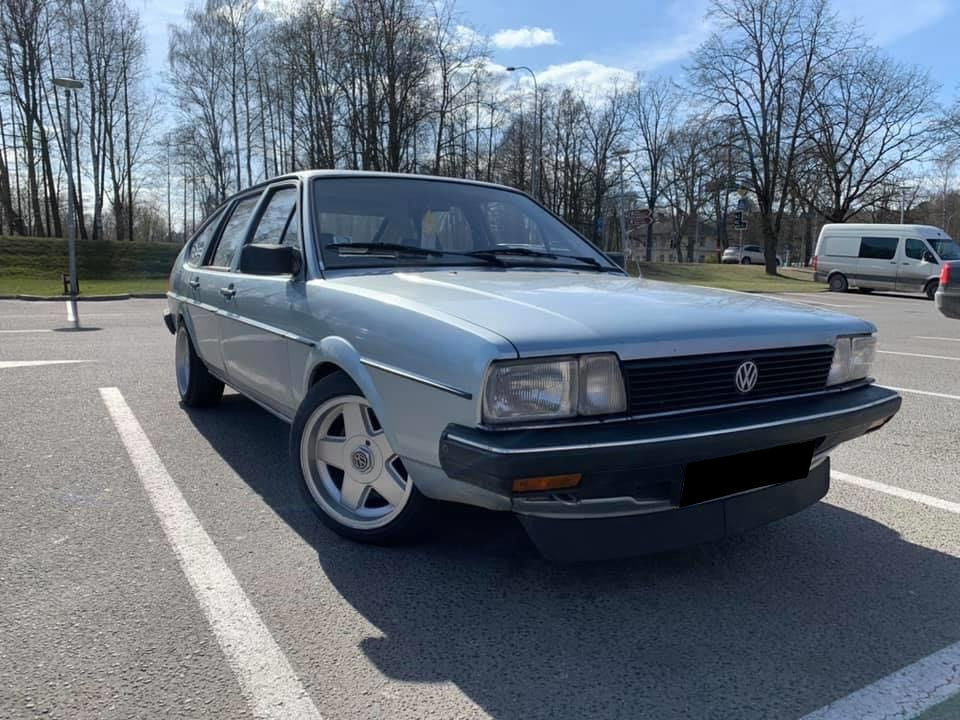 Passat B2 Front bumper spoiler Splitter Duckbill GTI in Lips ...