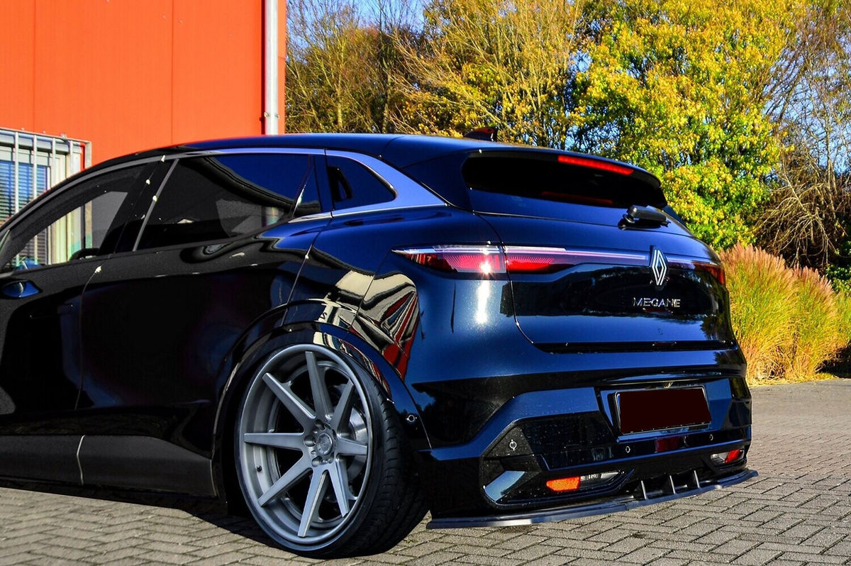 Performance Rear Bumper diffuser addon with ribs / fins For Renault ...