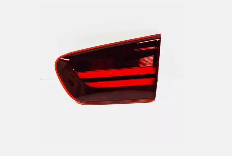BMW NEW GENUINE 1 SERIES F20 F21 LCI Rear Light In Trunk Lid, right ...