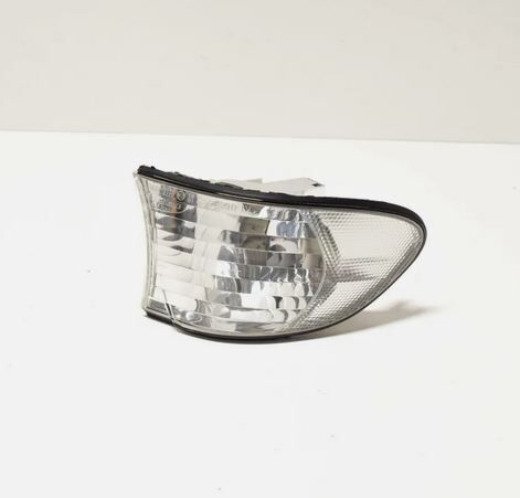 NEW GENUINE BMW E38 SALOON FRONT RIGHT WHITE TURN CORNER LIGHT ...